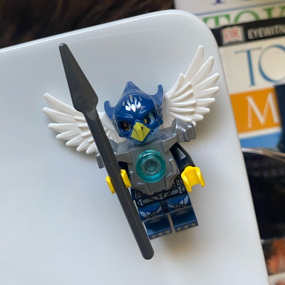 Lego | Toys | Lego Eglor Eagle Legends Of Chima Minifigure | Poshmark